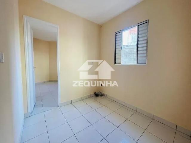 Casa para Aluguel com 1 quartos, 45 m² por R$ 1.500