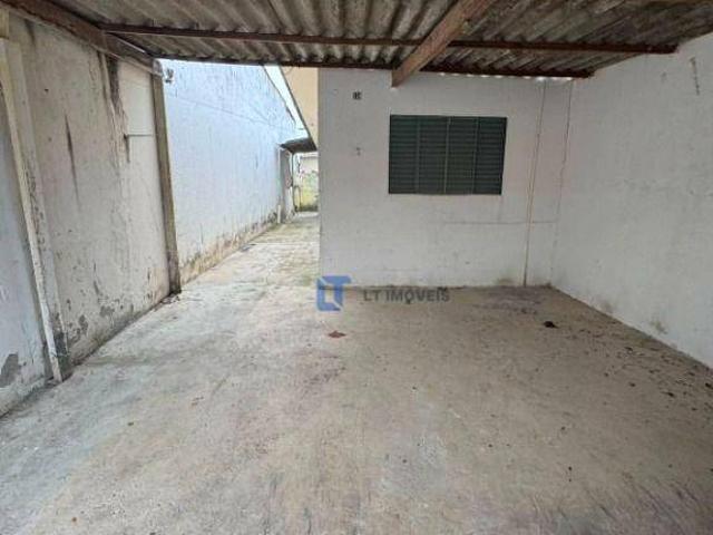 Casa para Aluguel com 1 quartos, 45 m² por R$ 1.000