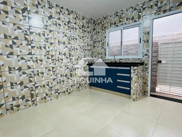 Casa para Aluguel com 1 quartos, 40 m² por R$ 1.300