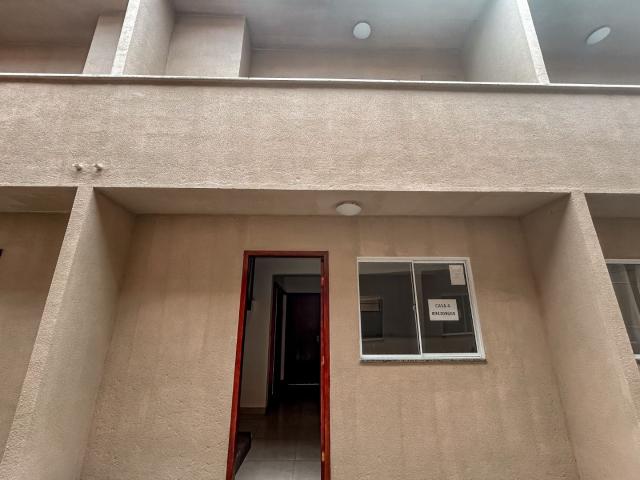 Casa para Aluguel com 1 quartos, 42 m² por R$ 1.600