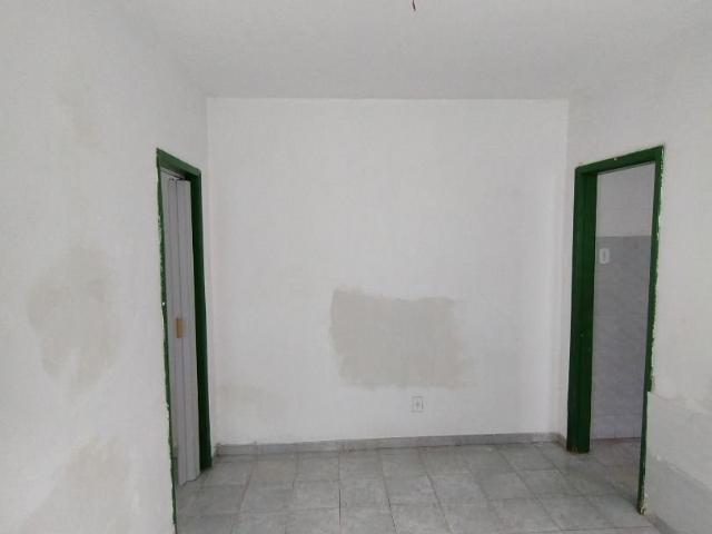 Casa para Aluguel com 1 quartos, 52 m² por R$ 700