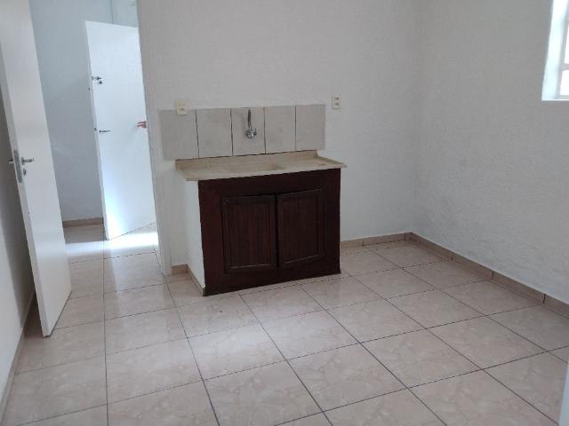 Casa para Aluguel com 1 quartos, 60 m² por R$ 1.200