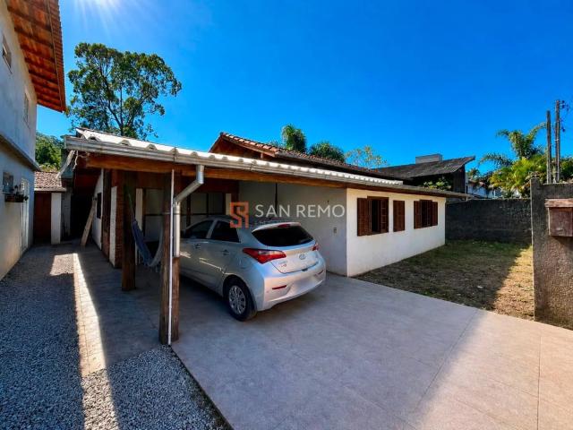 Casa para aluguel com 2 quartos, em Rio Tavares com 149 m²