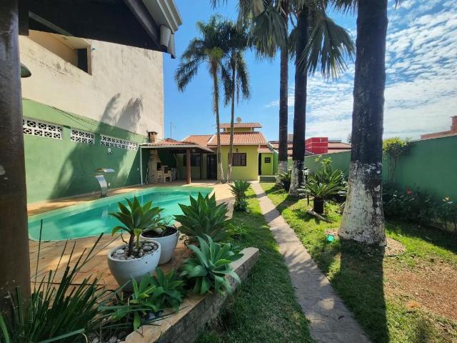 Casa para Aluguel com 2 quartos por R$ 3.900