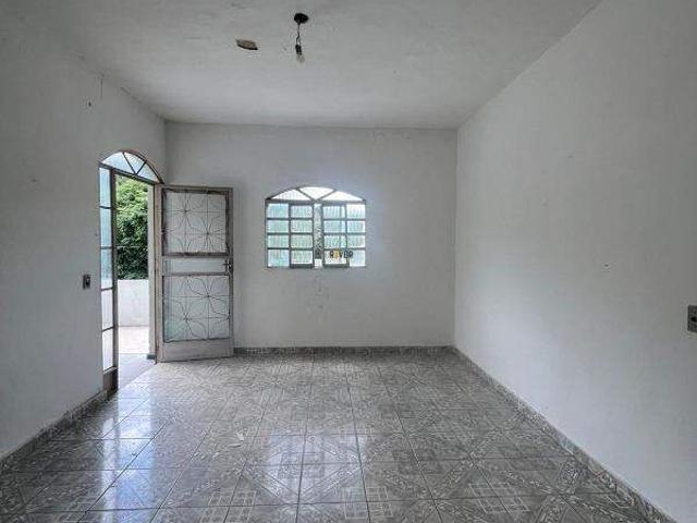 Casa para Aluguel com 2 Quartos sendo 1 com suíte em Ibirité