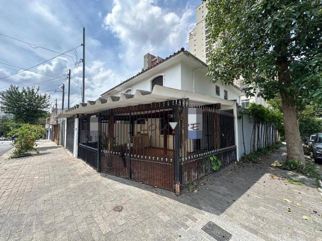 Casa para Aluguel com 2 quartos, 160 m² por R$ 4.500