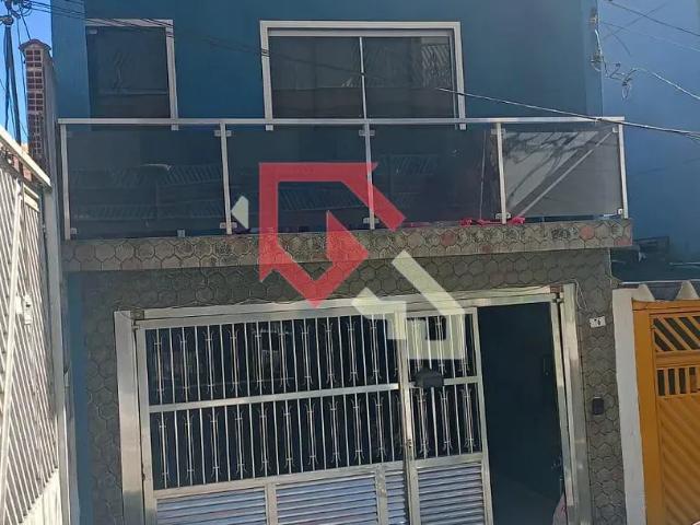 Casa para Aluguel com 2 quartos, 10 m² por R$ 1.600