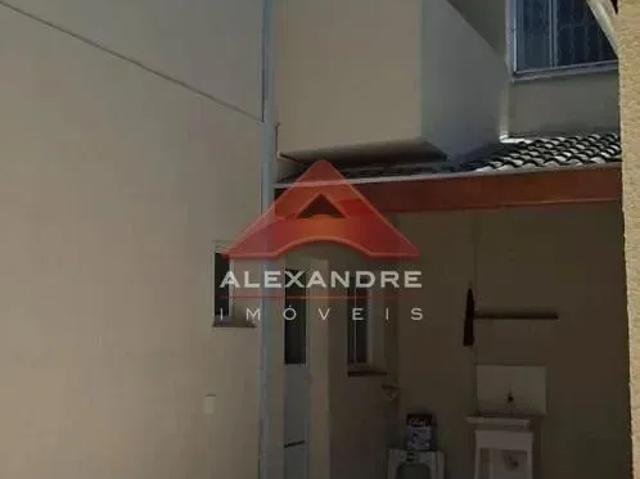 Casa para Aluguel com 2 quartos, 10 m² por R$ 2.250