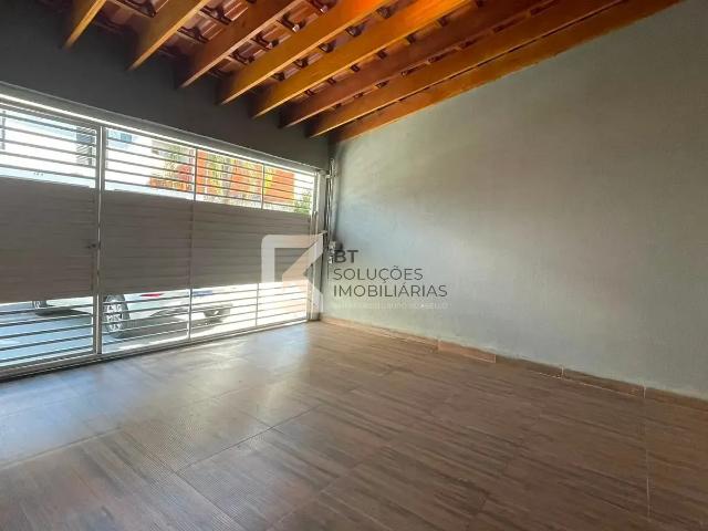 Casa para Aluguel com 2 quartos, 127 m² por R$ 3.300