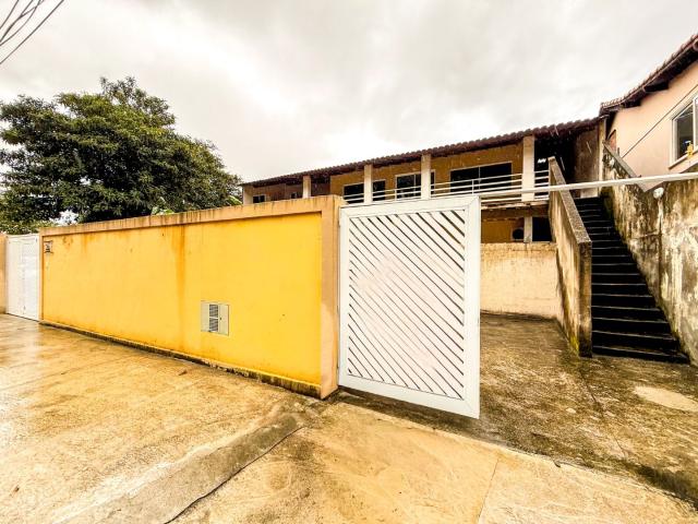 Casa para Aluguel com 2 quartos, 130 m² por R$ 3.800