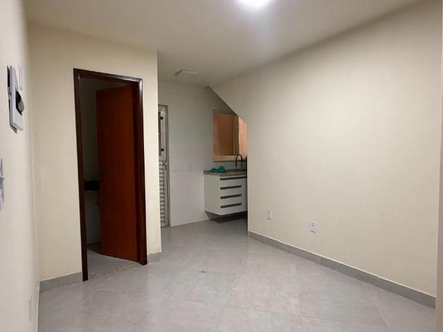 Casa para Aluguel com 2 quartos, 20 m² por R$ 1.800