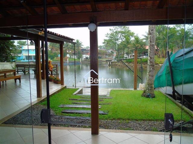 Casa para Aluguel com 2 quartos, 230 m² por R$ 14.000