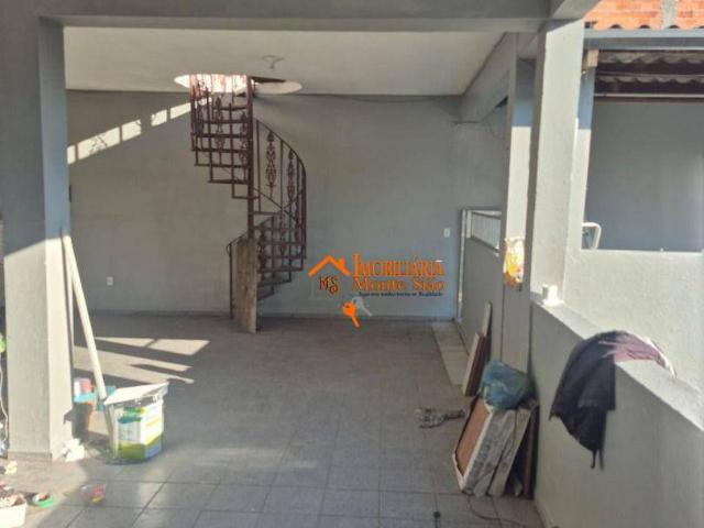 Casa para Aluguel com 2 quartos, 300 m² por R$ 3.000