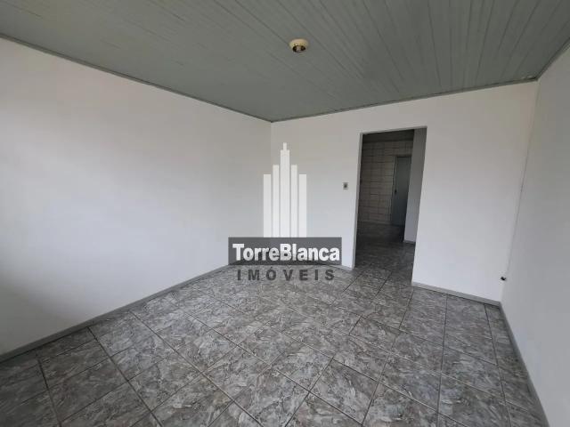Casa para Aluguel com 2 quartos, 45 m² por R$ 1.100