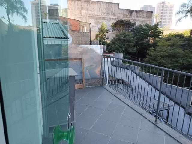 Casa para Aluguel com 2 quartos, 45 m² por R$ 2.500