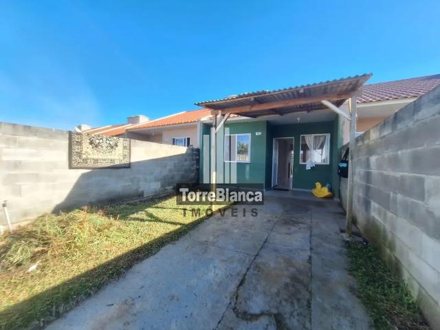Casa para Aluguel com 2 quartos, 45 m² por R$ 900