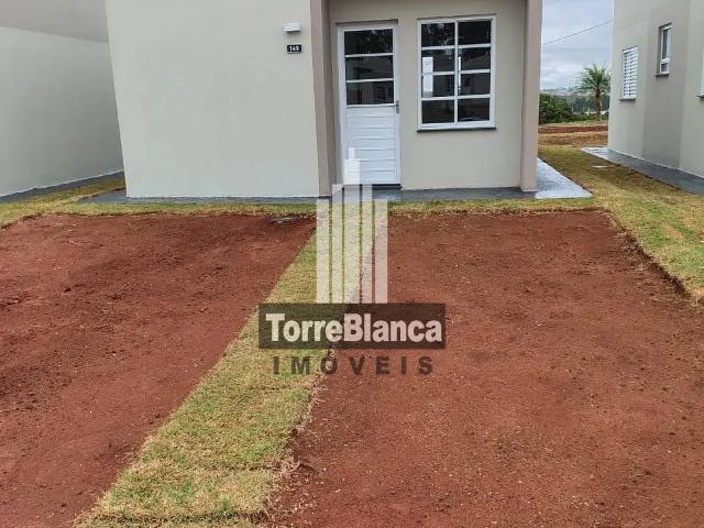 Casa para Aluguel com 2 quartos, 48 m² por R$ 800
