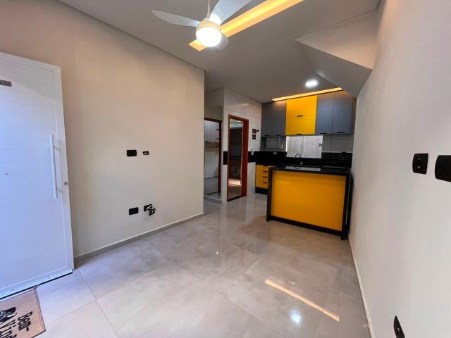 Casa para Aluguel com 2 quartos, 49 m² por R$ 2.600