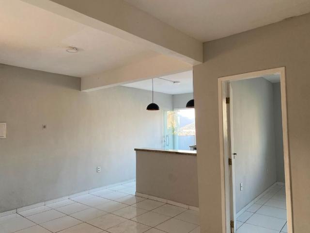 Casa para Aluguel com 2 quartos, 40 m² por R$ 2.500