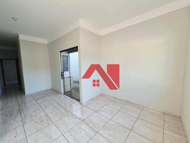 Casa para Aluguel com 2 quartos, 55 m² por R$ 1.500