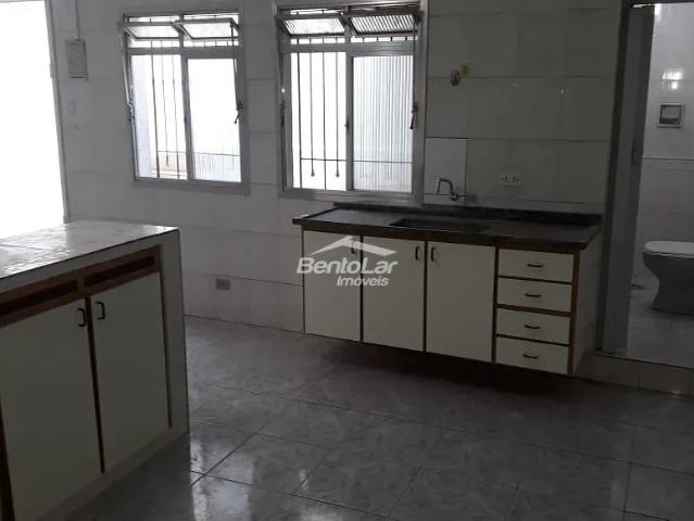 Casa para Aluguel com 2 quartos, 55 m² por R$ 1.500