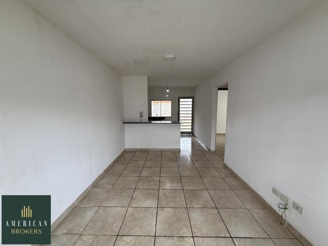 Casa para Aluguel com 2 quartos, 55 m² por R$ 1.300