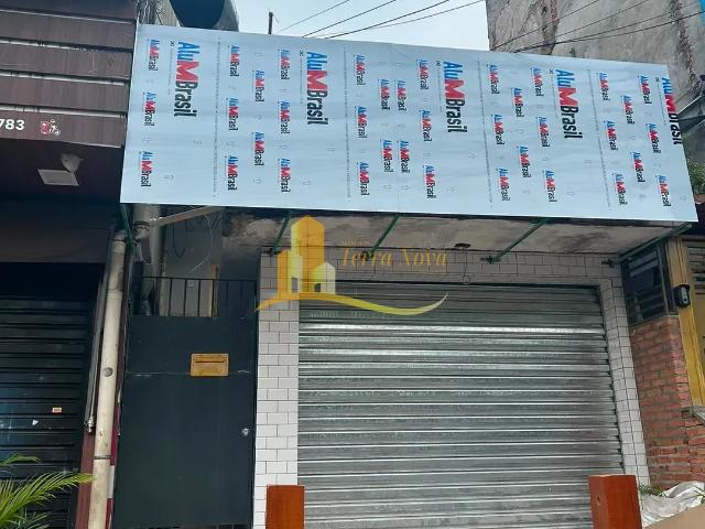 Casa para Aluguel com 2 quartos, 50 m² por R$ 1.400