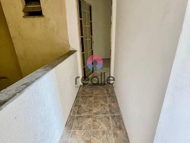 Casa para Aluguel com 2 quartos, 50 m² por R$ 1.350
