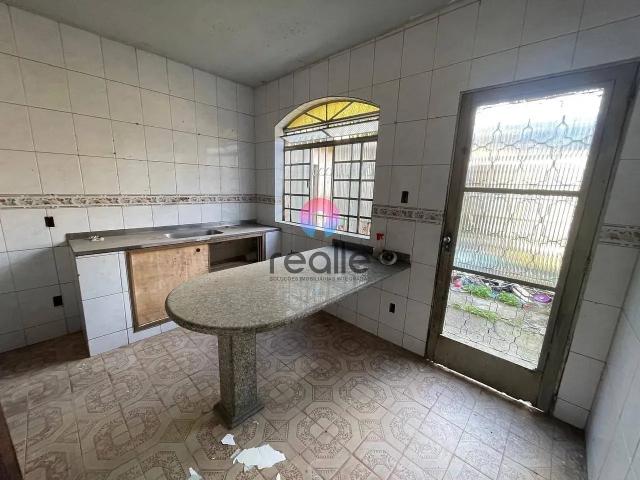 Casa para Aluguel com 2 quartos, 50 m² por R$ 2.100