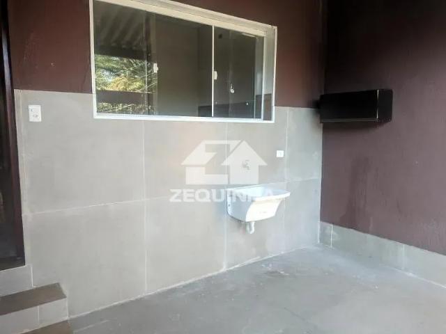 Casa para Aluguel com 2 quartos, 50 m² por R$ 2.300