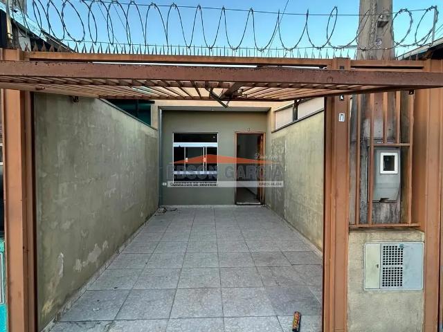 Casa para Aluguel com 2 quartos, 60 m² por R$ 1.500
