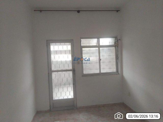 Casa para Aluguel com 2 quartos, 60 m² por R$ 1.200