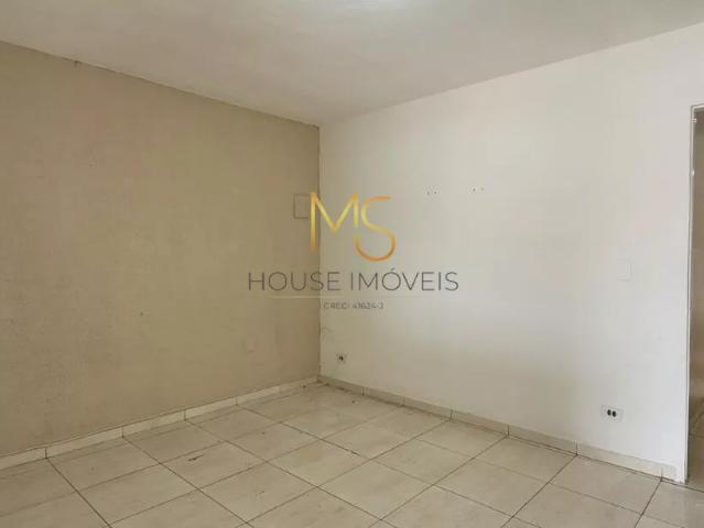 Casa para Aluguel com 2 quartos, 60 m² por R$ 1.285