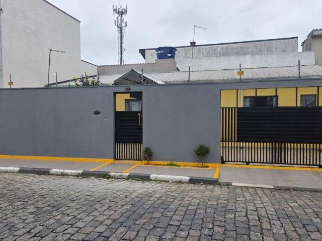 Casa para Aluguel com 2 quartos, 62 m² por R$ 2.100