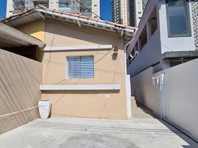 Casa para Aluguel com 2 quartos, 75 m² por R$ 3.500