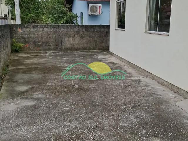 Casa para Aluguel com 2 quartos, 70 m² por R$ 3.500