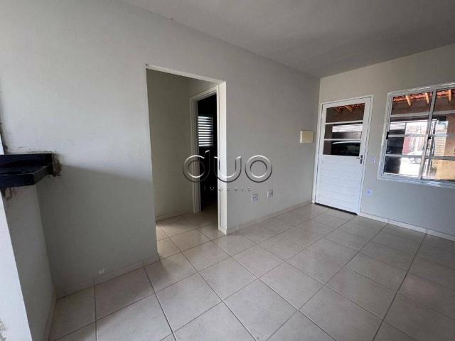 Casa para Aluguel com 2 quartos, 70 m² por R$ 1.000