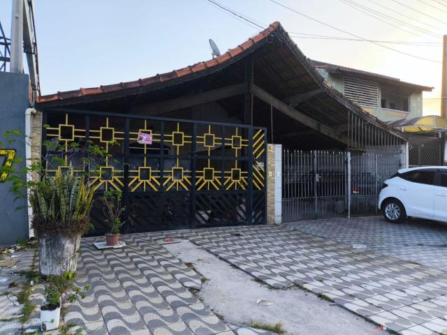 Casa para Aluguel com 2 quartos, 72 m² por R$ 2.500