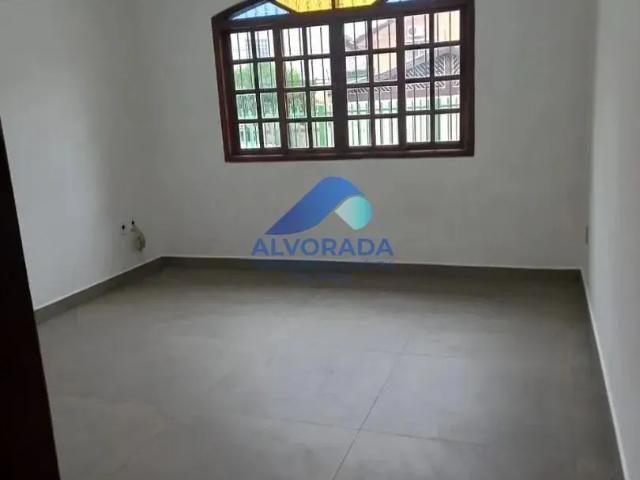Casa para Aluguel com 2 quartos, 80 m² por R$ 3.600