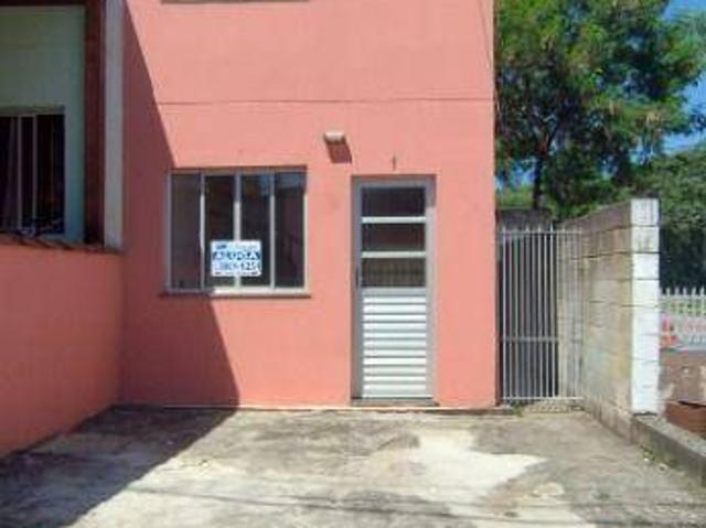 Casa para Aluguel com 2 quartos, 80 m² por R$ 1.500