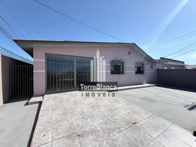 Casa para Aluguel com 2 quartos, 80 m² por R$ 1.600