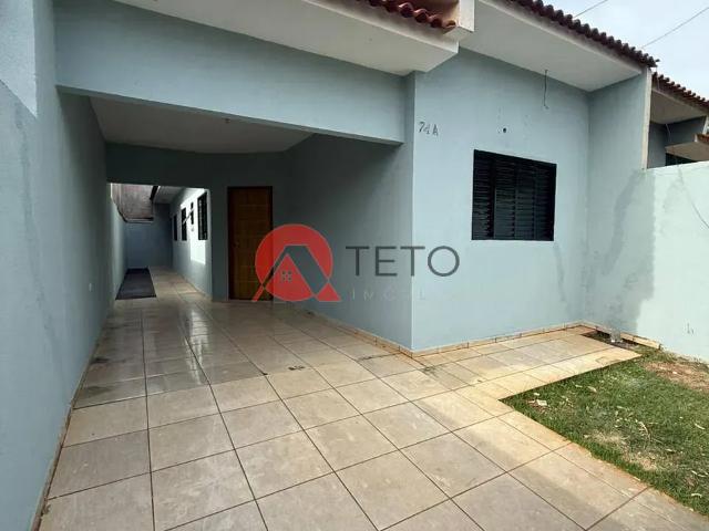 Casa para Aluguel com 2 quartos, 80 m² por R$ 750