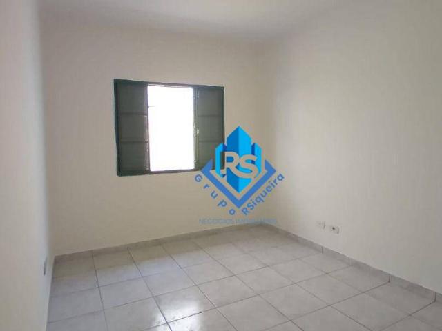 Casa para Aluguel com 2 quartos, 97 m² por R$ 2.800