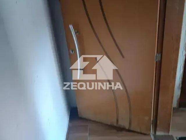 Casa para Aluguel com 2 quartos, 90 m² por R$ 1.550