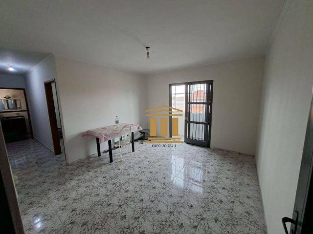 Casa para Aluguel com 2 quartos, 90 m² por R$ 2.800