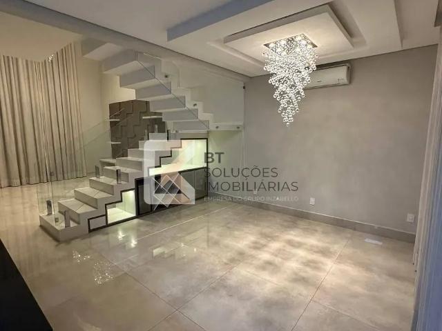 Casa para Aluguel com 4 quartos, 290 m² por R$ 17.000