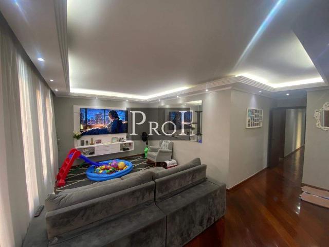 Casa para Aluguel com 4 quartos, 298 m² por R$ 7.400