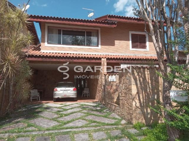 Casa para Aluguel com 4 quartos, 360 m² por R$ 13.050
