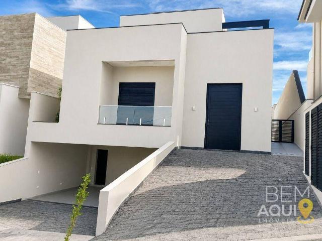 Casa para Aluguel com 4 quartos, 360 m² por R$ 13.350