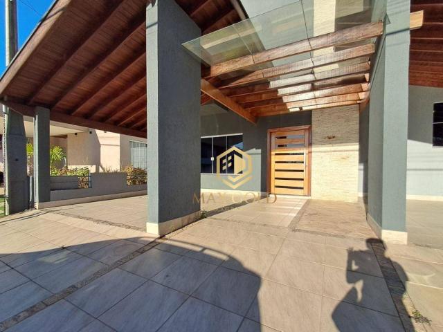 Casa para Aluguel com 4 quartos, 303 m² por R$ 7.900